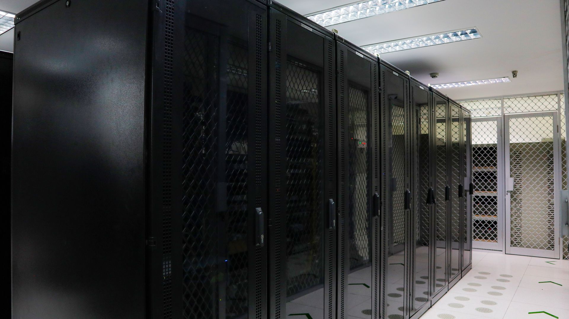 Tren data center di tahun 2025 | Omadata